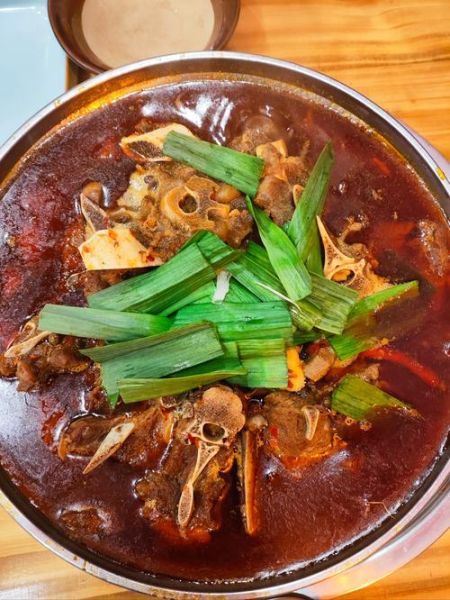羊肉锅子怎么做_羊肉锅子放什么料-第2张图片-山城妙识