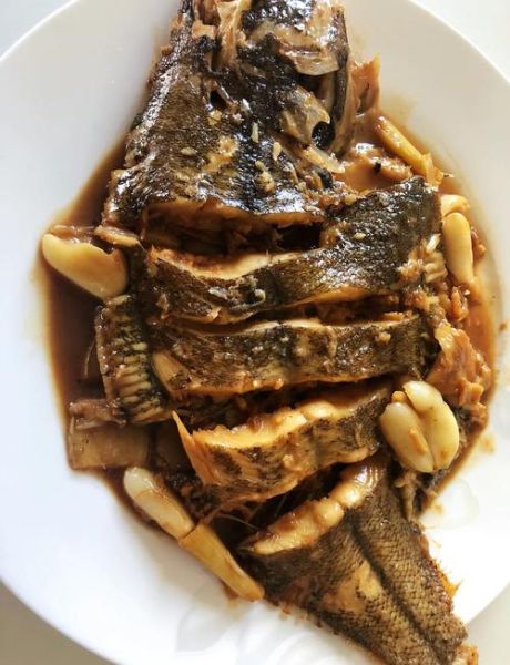 比目鱼怎么做好吃_清蒸比目鱼的家常做法-第1张图片-山城妙识