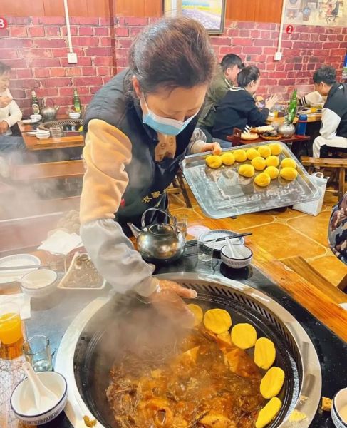 地锅鸡大料有哪些_正宗地锅鸡香料配方-第2张图片-山城妙识