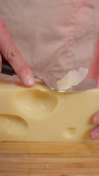 大孔奶酪怎么吃_大孔奶酪怎么吃好吃-第2张图片-山城妙识