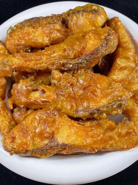 油炸草鱼块怎么做才酥脆_草鱼块炸多久才金黄-第1张图片-山城妙识