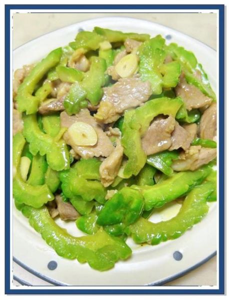 苦瓜炒肉丝怎么做_苦瓜炒肉丝的家常做法-第3张图片-山城妙识