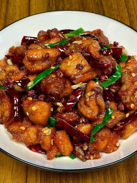 辣子鸡丁家常做法_辣子鸡丁怎么炒才外酥里嫩-第2张图片-山城妙识