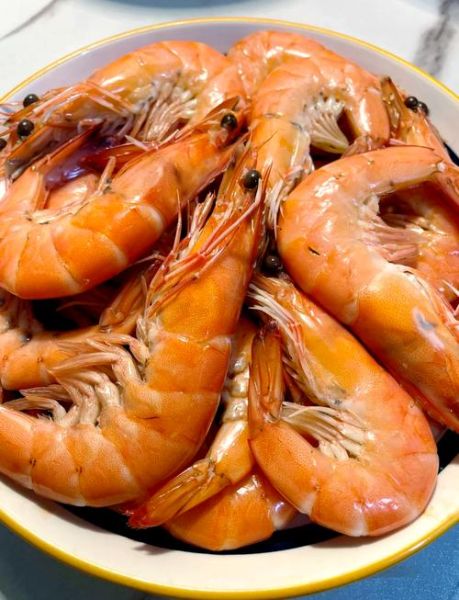 白灼大虾怎么做好吃_白灼虾煮几分钟才鲜嫩-第3张图片-山城妙识