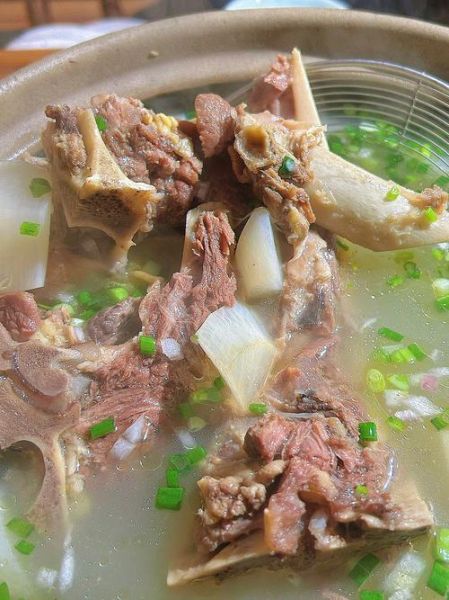 牛骨头怎么炖才好吃_牛骨头汤的家常做法-第2张图片-山城妙识