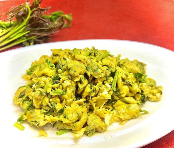 红香椿炒鸡蛋怎么做_红香椿炒鸡蛋需要焯水吗-第2张图片-山城妙识