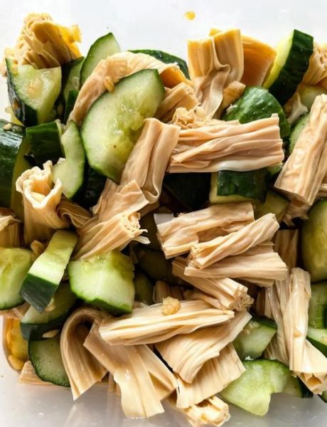 黄瓜腐竹凉拌怎么做_黄瓜腐竹凉拌要不要焯水-第1张图片-山城妙识