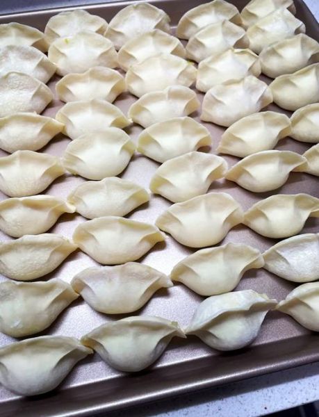 饺子皮怎么做又软和又筋_饺子皮为什么一煮就破-第3张图片-山城妙识