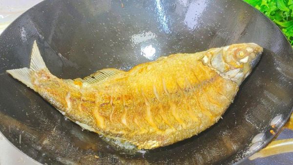 什么鱼煎起来比较好吃_煎鱼不破皮技巧-第3张图片-山城妙识
