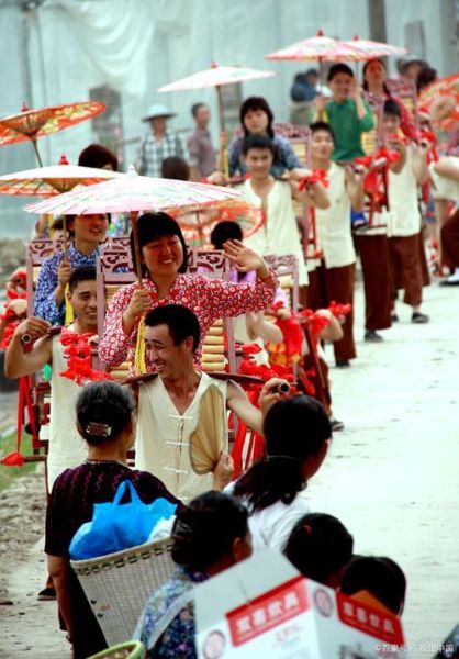 客家人有哪些独特风俗_客家人为什么重视宗族-第3张图片-山城妙识