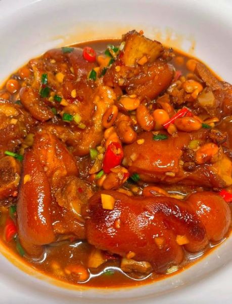 黄豆炖猪蹄怎么做_黄豆炖猪蹄最正宗的做法-第1张图片-山城妙识