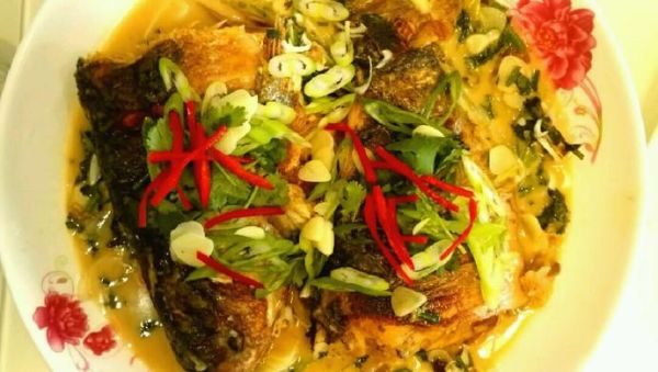 清炖鲢鱼怎么做好吃_清炖鲢鱼的做法窍门-第1张图片-山城妙识