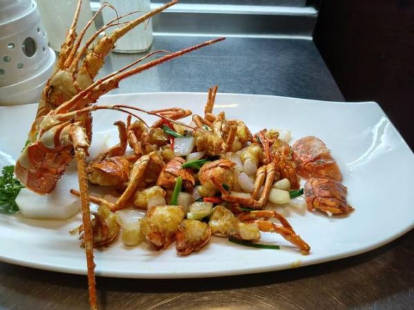 龙虾仔怎么做好吃_家常龙虾仔做法大全-第1张图片-山城妙识 龙虾仔怎么做好吃_家常龙虾仔做法大全-第1张图片-山城妙识