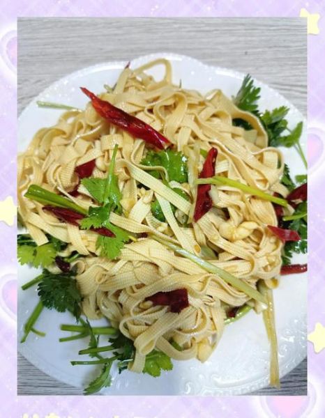 洋葱炒豆油皮怎么做_洋葱炒豆油皮要焯水吗-第2张图片-山城妙识 洋葱炒豆油皮怎么做_洋葱炒豆油皮要焯水吗-第2张图片-山城妙识