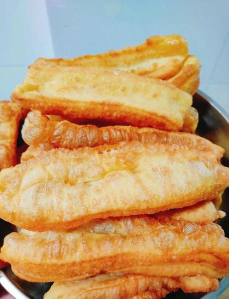 油条怎么做又脆又蓬松_油条不硬不回软的诀窍-第1张图片-山城妙识