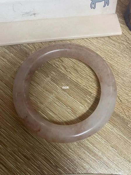 草莓酱手镯是什么材质_草莓酱手镯怎么保养-第3张图片-山城妙识