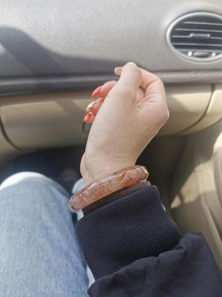 草莓酱手镯是什么材质_草莓酱手镯怎么保养-第1张图片-山城妙识