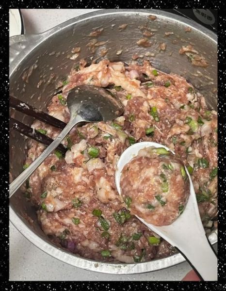 肉丸子怎么做_家常肉丸子配方-第3张图片-山城妙识