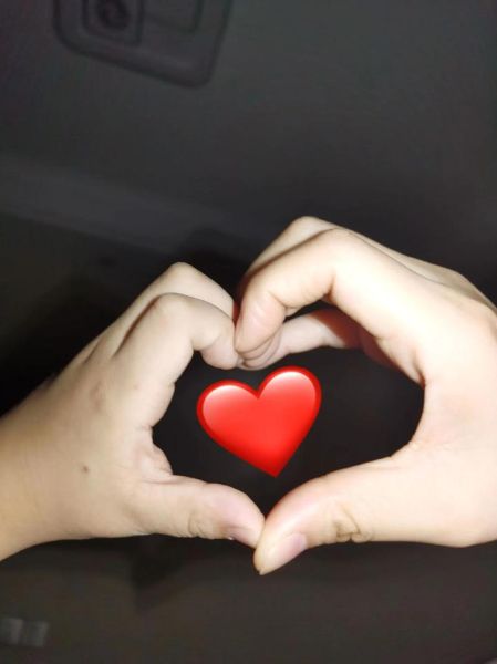 爱心图片手势怎么摆_爱心手势拍照技巧-第2张图片-山城妙识
