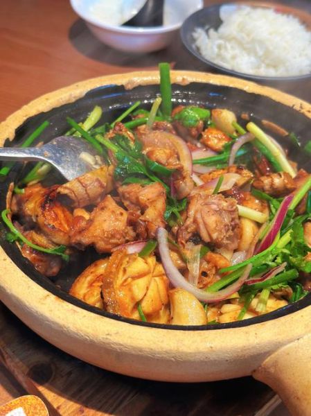 啫啫煲怎么做_啫啫煲正宗做法-第1张图片-山城妙识