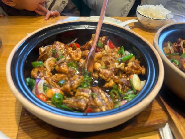 啫啫煲怎么做_啫啫煲正宗做法-第2张图片-山城妙识