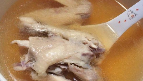 香菇鸡汤怎样做好吃_香菇鸡汤的做法步骤-第3张图片-山城妙识