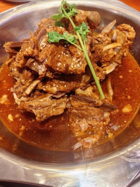 羊蝎子怎么吃_羊蝎子正确吃法步骤-第3张图片-山城妙识