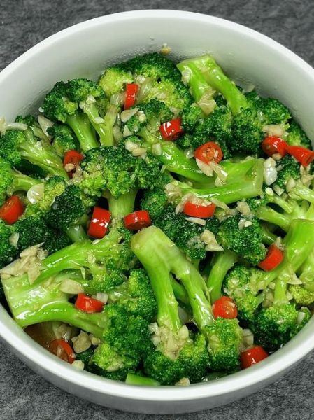 西兰花炒什么好吃_西兰花炒什么肉最搭-第1张图片-山城妙识