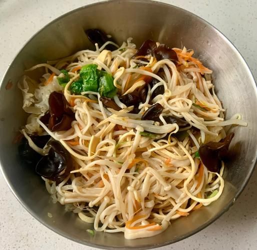 银耳怎么做凉菜好吃_凉拌银耳的家常做法-第2张图片-山城妙识 银耳怎么做凉菜好吃_凉拌银耳的家常做法-第2张图片-山城妙识