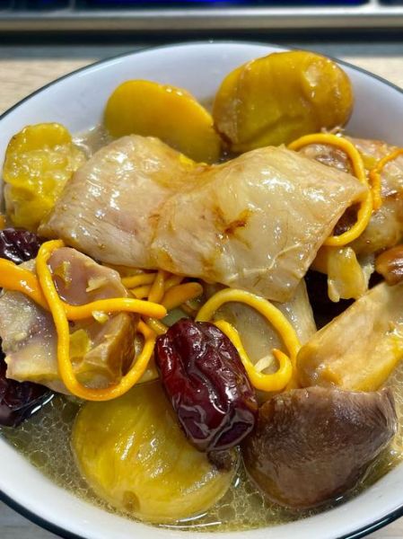 花胶鸡汤的做法_花胶鸡汤的功效-第3张图片-山城妙识