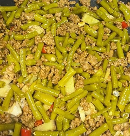 肉末酸豆角怎么炒好吃_肉末酸豆角家常做法-第3张图片-山城妙识