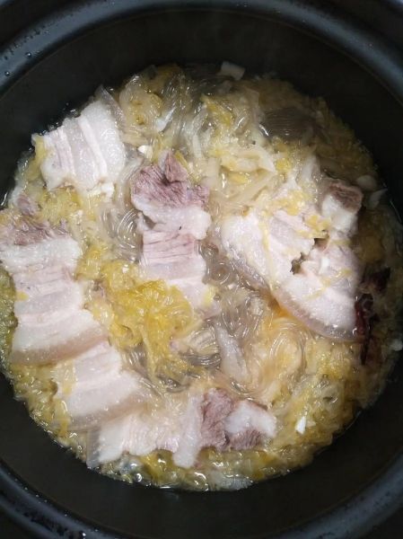 酸菜白肉炖粉条怎么做_酸菜白肉炖粉条用哪种粉条-第2张图片-山城妙识 酸菜白肉炖粉条怎么做_酸菜白肉炖粉条用哪种粉条-第2张图片-山城妙识