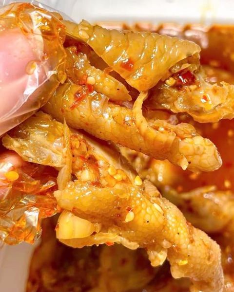 泡椒无骨凤爪怎么做最正宗_泡椒凤爪去骨技巧-第1张图片-山城妙识