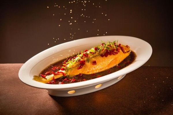 蒜烧黄花鱼怎么做_蒜烧黄花鱼的家常做法-第2张图片-山城妙识