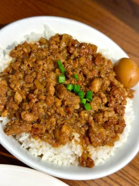 卤肉饭最正宗的做法_台式卤肉饭怎么做-第2张图片-山城妙识