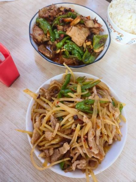 小菜图片大全有哪些_家常小菜怎么拍才好看-第2张图片-山城妙识