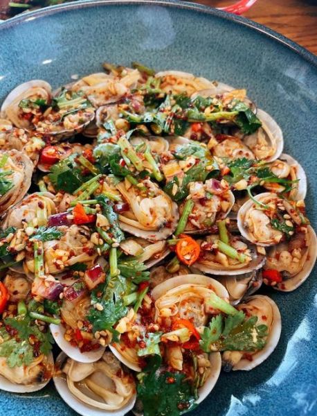 花蚬子怎么炒最好吃_花蚬子炒之前要不要焯水-第1张图片-山城妙识