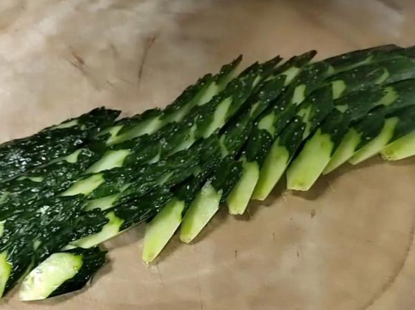黄瓜切片怎么切好看_黄瓜切片厚度多少合适-第1张图片-山城妙识