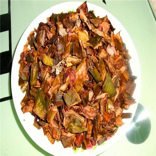 芋梗怎么做好吃_芋梗的功效与作用-第3张图片-山城妙识 芋梗怎么做好吃_芋梗的功效与作用-第3张图片-山城妙识