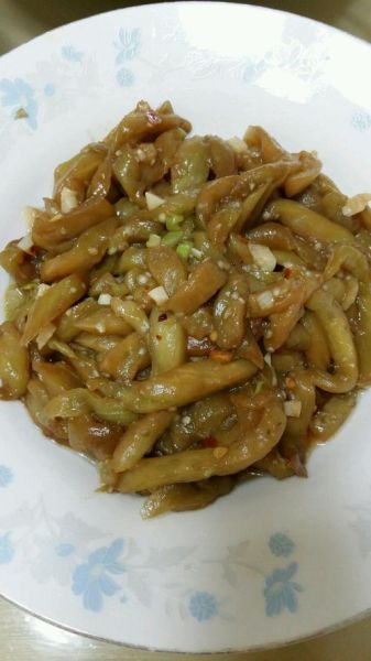 家常素炒茄子怎么做_茄子不吸油技巧-第3张图片-山城妙识