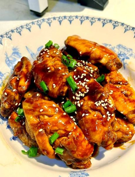 红烧中翅怎么做才好吃_红烧中翅最正宗的做法-第1张图片-山城妙识