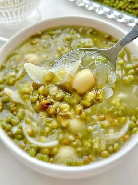 绿豆粥怎么煮_绿豆粥的功效与作用-第1张图片-山城妙识