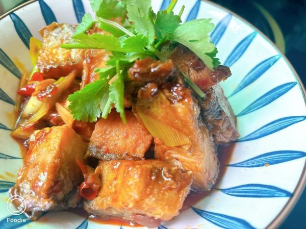 红烧腊鱼块怎么做好吃_腊鱼块红烧要不要焯水-第3张图片-山城妙识