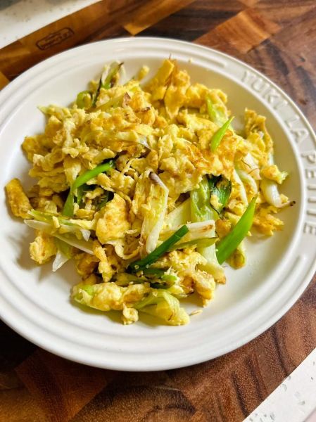 爆炒大葱怎么炒好吃_爆炒大葱的家常做法-第1张图片-山城妙识