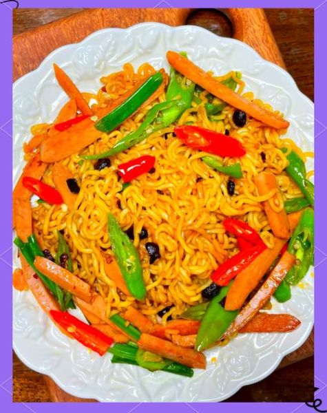 炒泡面怎么做简单又好吃_炒泡面用什么调料最香-第2张图片-山城妙识