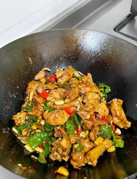 湖南辣椒炒鸡怎么做_正宗湘味做法步骤-第2张图片-山城妙识 湖南辣椒炒鸡怎么做_正宗湘味做法步骤-第2张图片-山城妙识