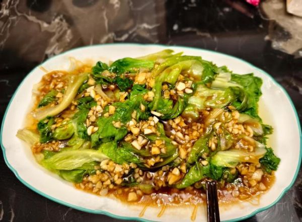 白灼生菜怎么做_生菜焯水几分钟-第3张图片-山城妙识 白灼生菜怎么做_生菜焯水几分钟-第3张图片-山城妙识