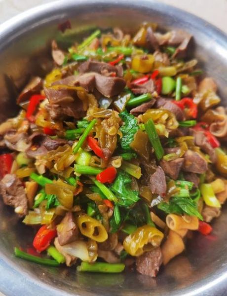 酸辣鸡杂怎么做_正宗湘菜酸辣鸡杂的做法-第1张图片-山城妙识 酸辣鸡杂怎么做_正宗湘菜酸辣鸡杂的做法-第1张图片-山城妙识