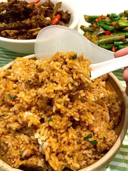 猪油拌饭的做法窍门_猪油怎么熬才香-第1张图片-山城妙识