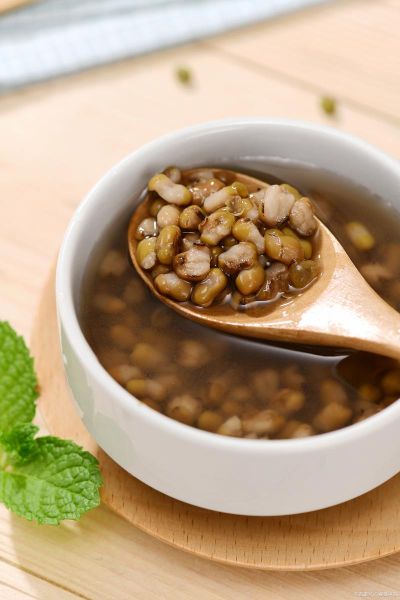 绿豆汤解药吗_喝中药能喝绿豆汤吗-第2张图片-山城妙识 绿豆汤解药吗_喝中药能喝绿豆汤吗-第2张图片-山城妙识